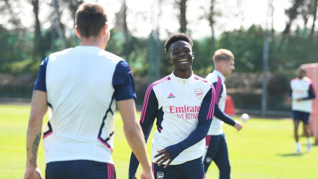 Arsenal: 'One penalty doesn't define Saka's season' - BBC Sport