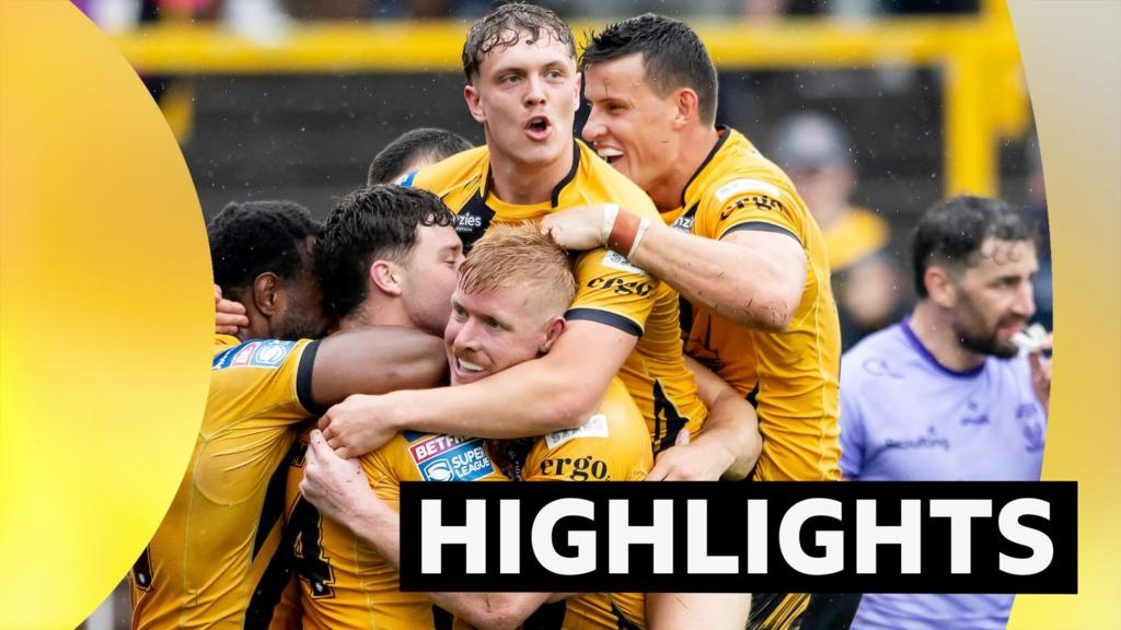 Bokep indo stw 2025 she opened the door, gave me a big