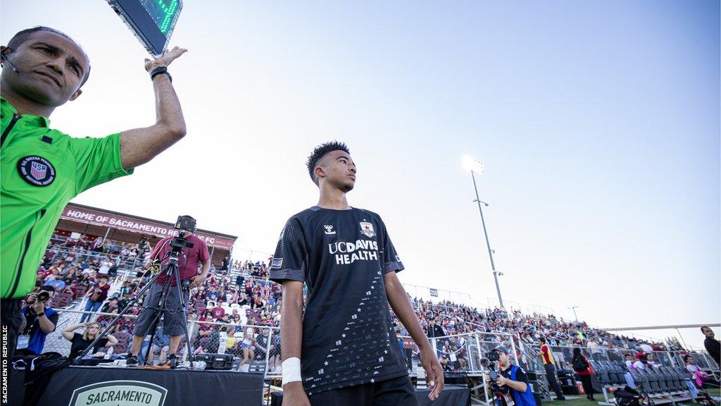 Da'vian Kimbrough: 13-year-old sets record with debut for Sacramento Republic - BBC Sport