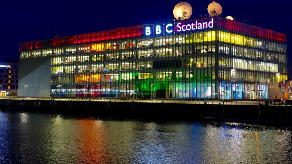Scotland Live - BBC News