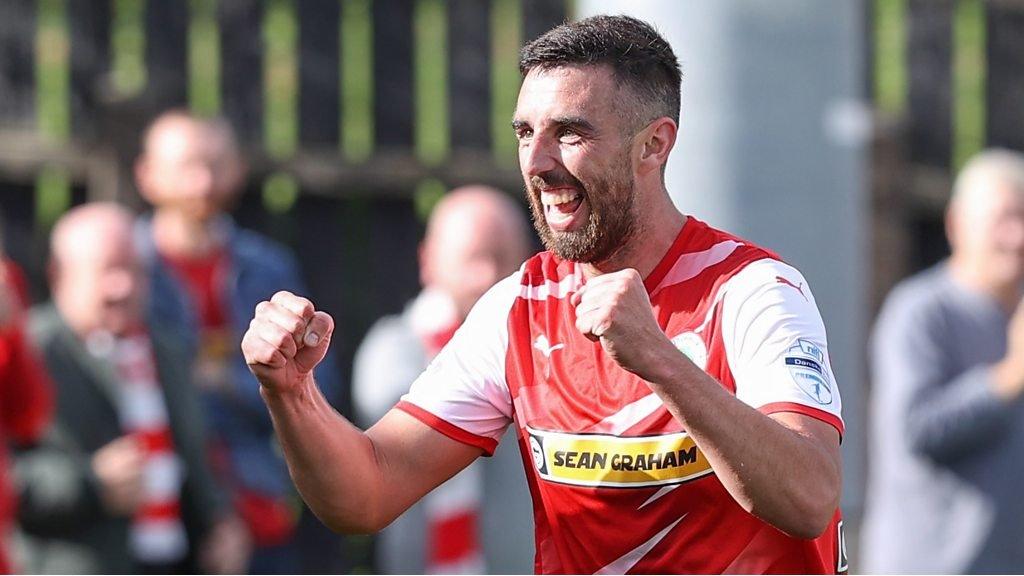 Gormley hits double as pacesetting Reds see off Swifts - BBC Sport