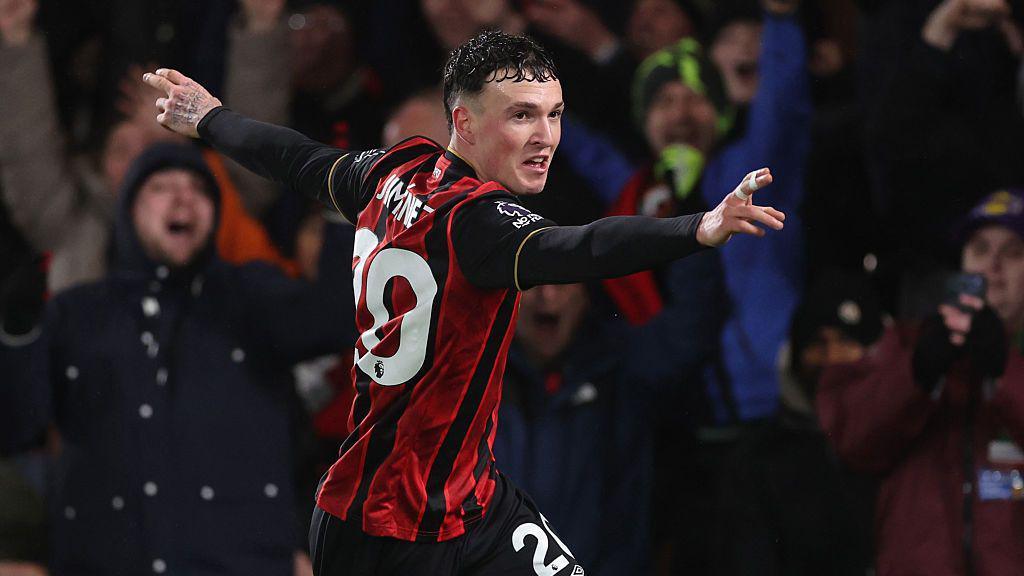 Bournemouth: Jimenez 'a special talent' - Nevin - BBC Sport