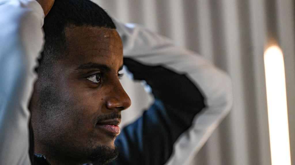 Newcastle news: Alexander Isak says Carabao Cup final 'is why I came ...