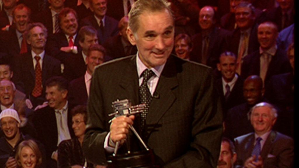 Archive: George Best receives BBC lifetime achievement award - BBC Sport