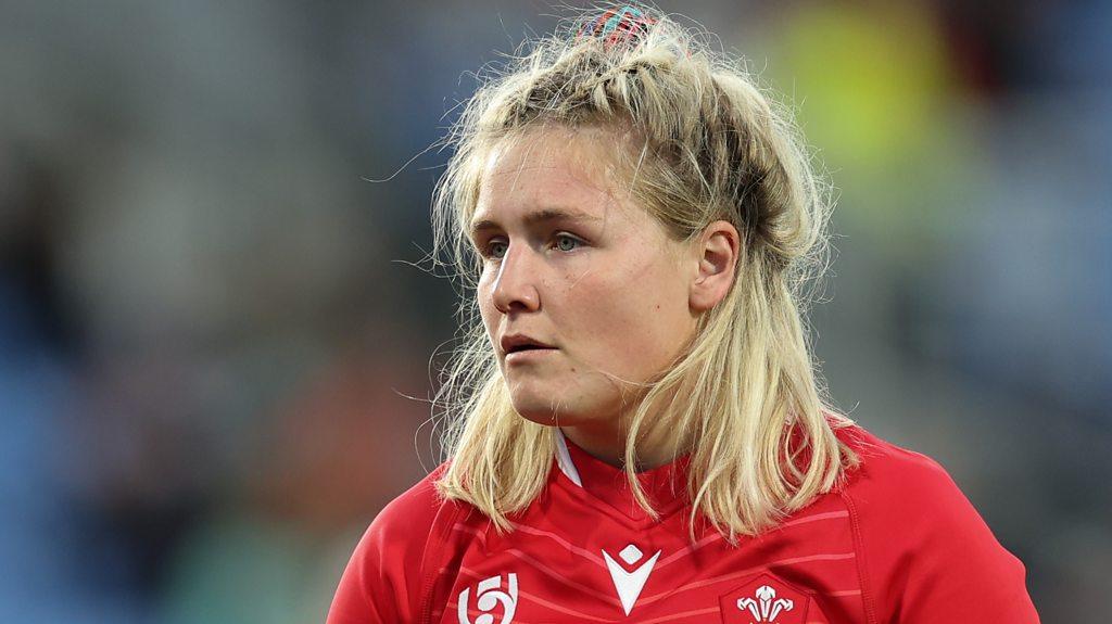 Rugby World Cup: Wales flanker Callender's 'happy tears' over mother's ...