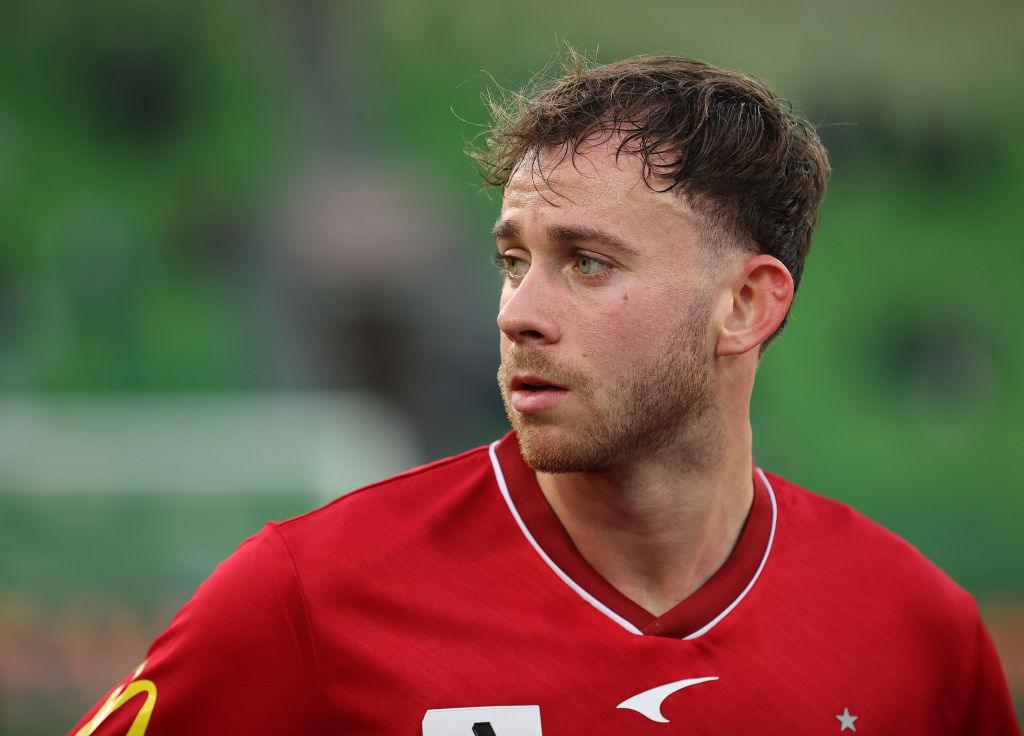 Brentford transfers: Lachlan Brook joins Crewe on loan - BBC Sport