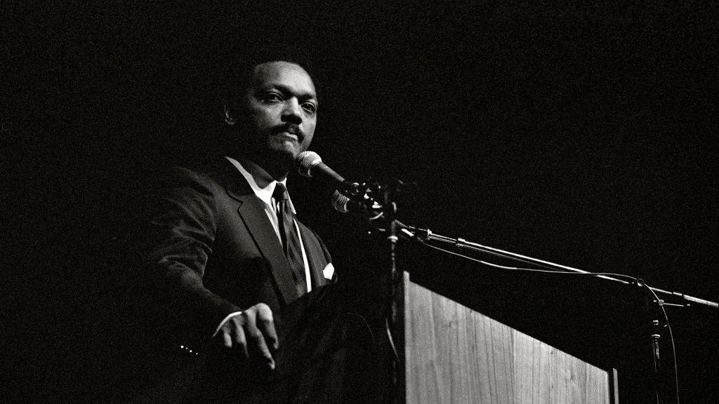 US civil rights leader Jesse Jackson dies aged 84 - BBC News