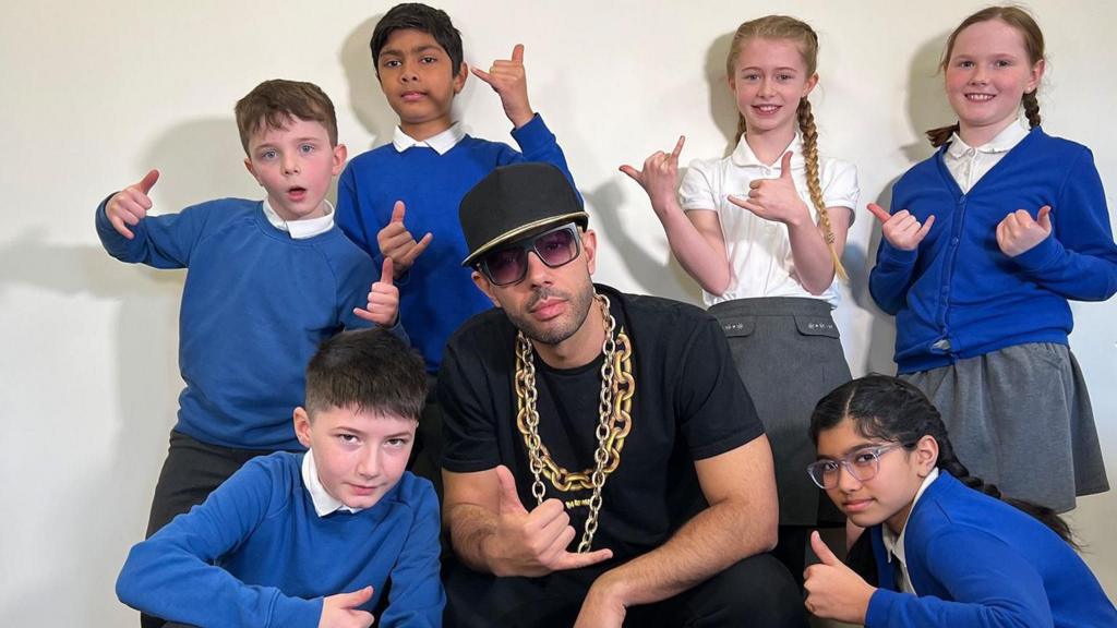 Creating a sick rap with MC Grammar - BBC Newsround