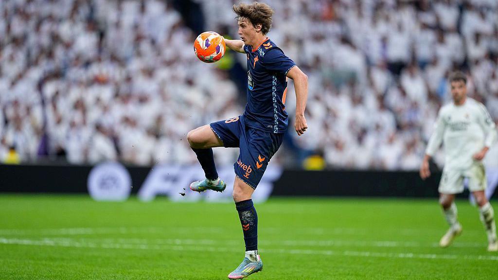 Wolves news: Who is new signing Fer Lopez? - BBC Sport