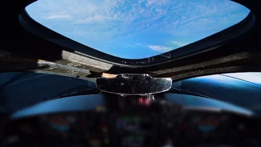 Richard Branson's Virgin Galactic rocket ship reaches the edge of space - BBC Newsround