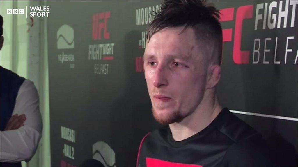 Emotional Brett Johns hails Welsh fans after debut UFC win - BBC Sport
