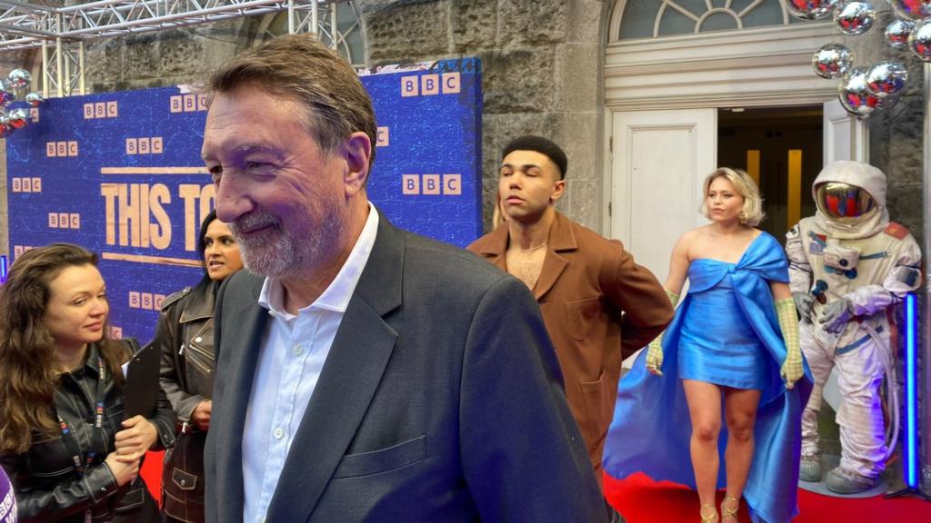 Stars hit red carpet for This Town premiere in Birmingham - BBC News