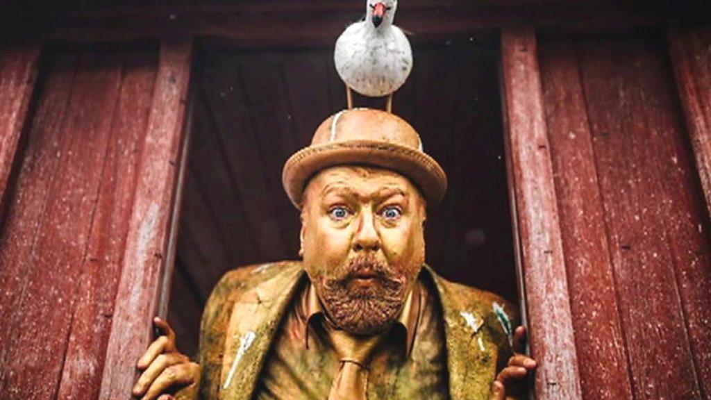 World Living Statues Festival: Meet the team who took the prize - BBC ...