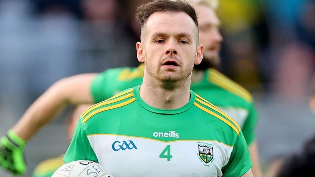 Carville 'nearly dropped to knees' over penalty fear - BBC Sport