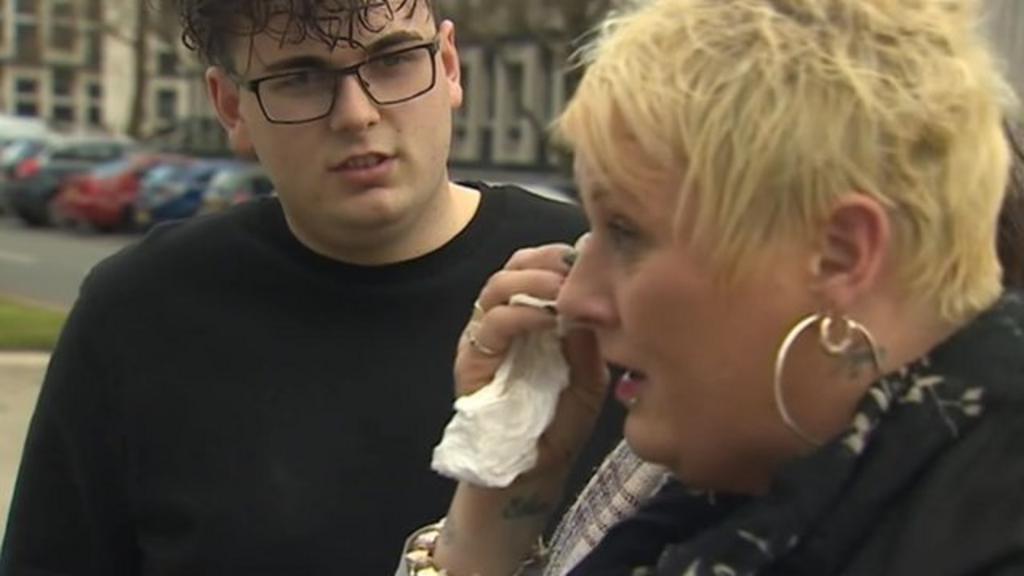 Ymateb Fiona Parry i'r dyfarniad - BBC Cymru Fyw