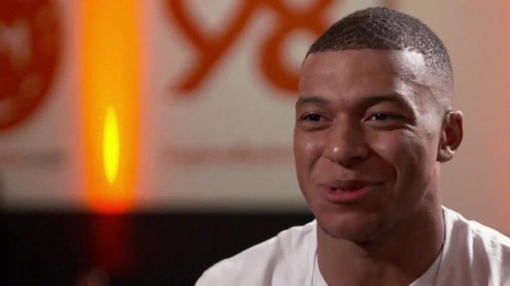 Kylian Mbappe: PSG star wants new charity to help kids - BBC Newsround