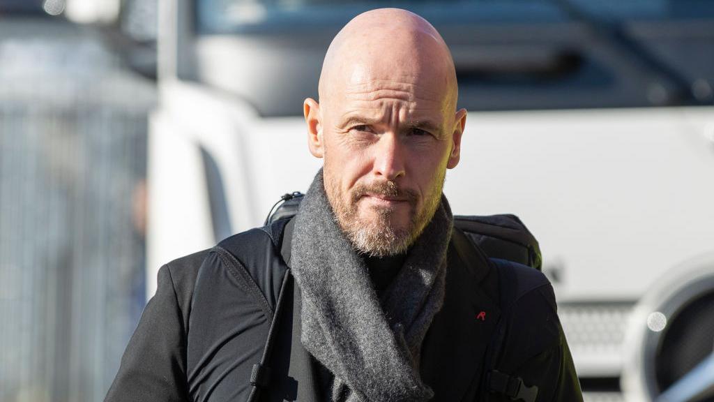 Manchester United 'must act quickly' with Ten Hag - BBC Sport