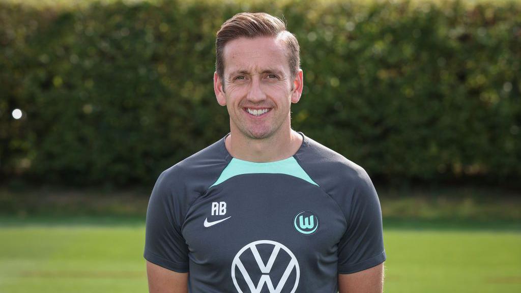 Liverpool news: Reds name Aaron Briggs as new development coach - BBC Sport
