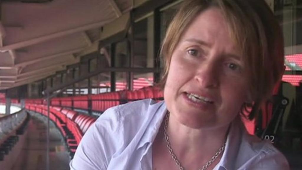 Kelly Simmons: Women can now see 'coaching career pathway' - BBC Sport