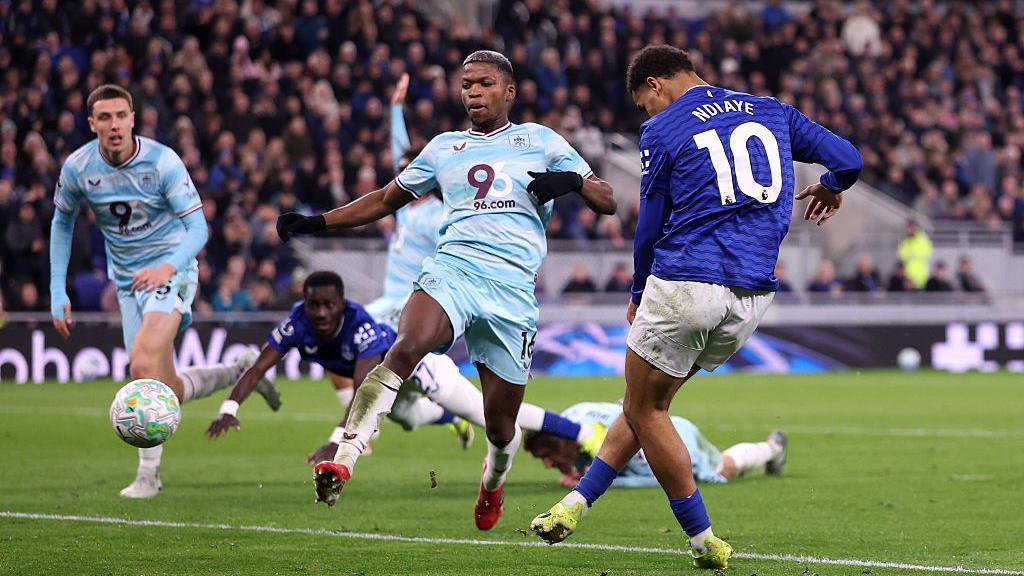 Everton 2-0 Burnley: Iliman Ndiaye proves Blues are finally feeling at ...