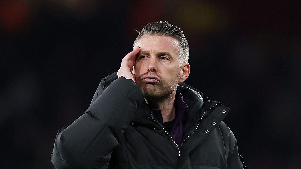 Wolves news: Fan opinion - 'We need fighters, not passengers' - BBC Sport