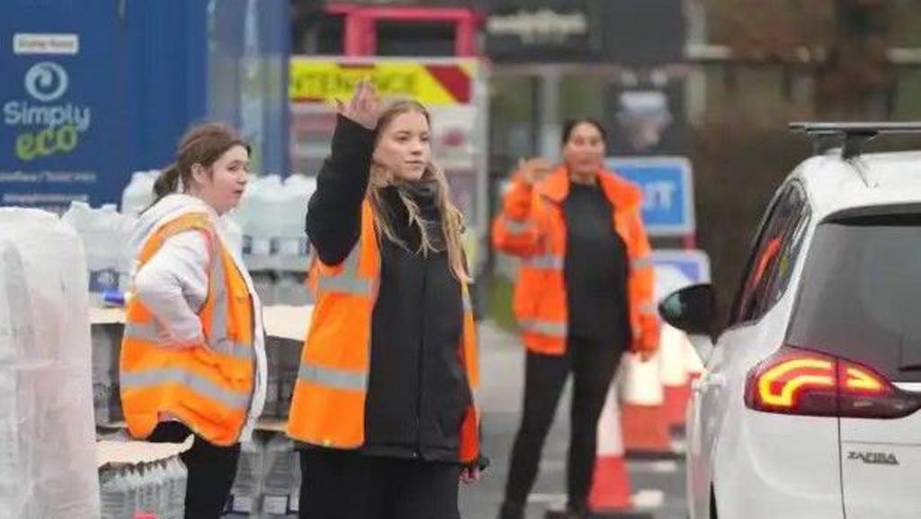Thousands still without water in Kent and Sussex as regulator considers ...