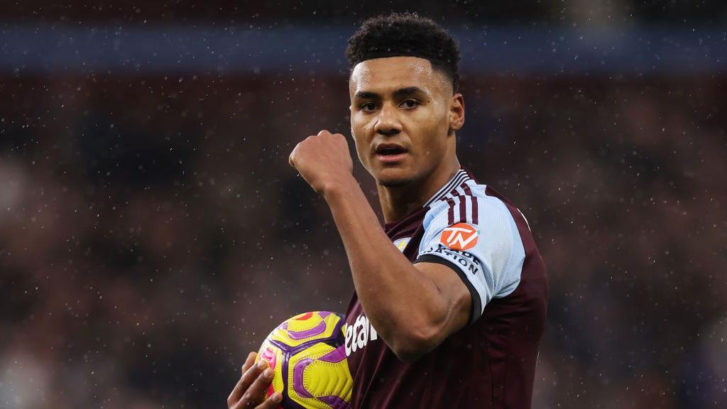 Watkins back among the goals - BBC Sport