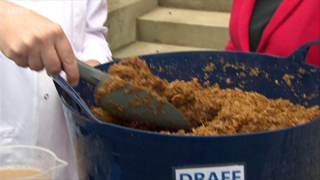 Carbad ga ruith air fuigheall uisge-beatha - Naidheachdan a' BhBC