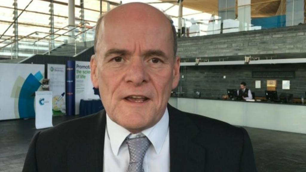 Sesiwn holi'r Prif Weinidog ar 24 Mai - BBC Cymru Fyw