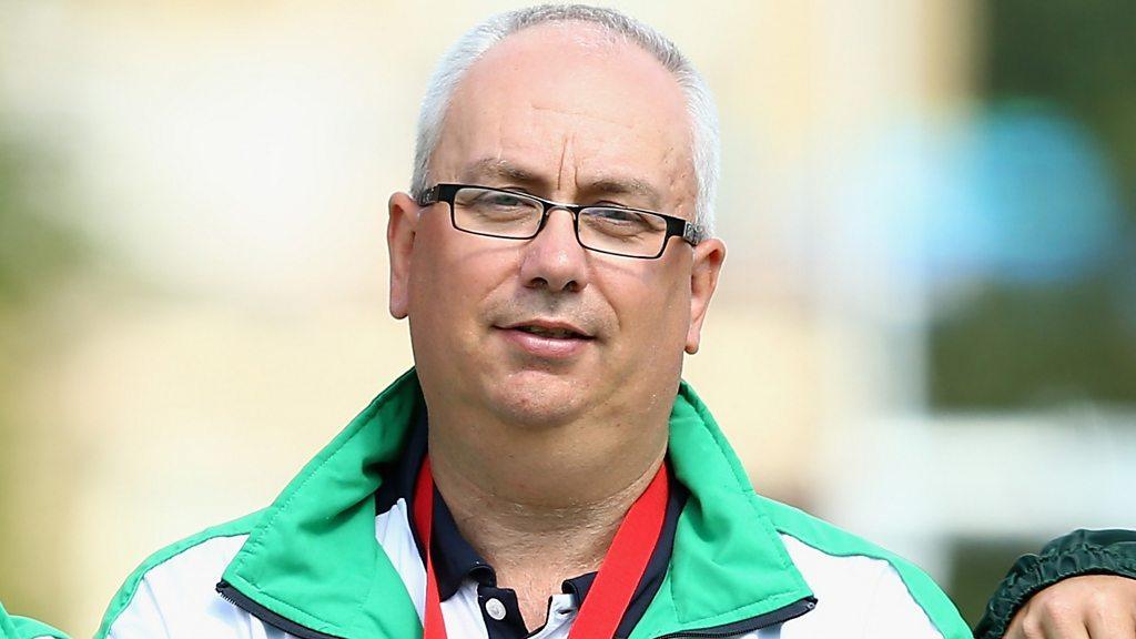 Booth completes 52-club mental health challenge - BBC Sport