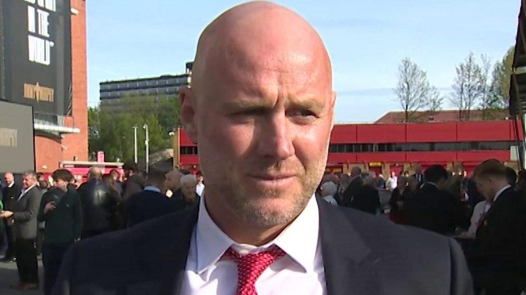 Jimmy Murphy statue: What an incredible man - Wales boss Page's tribute ...