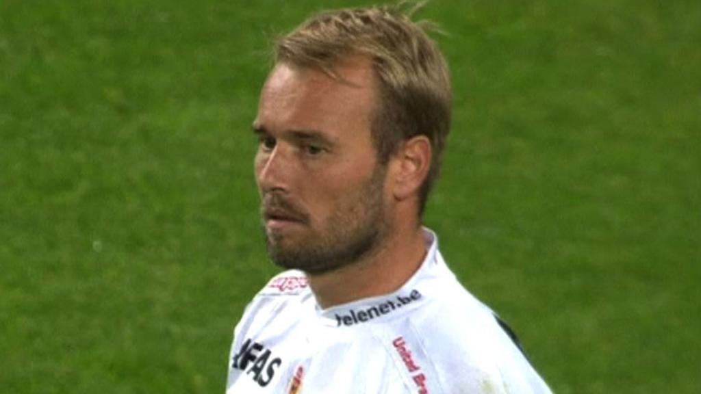 Belgian goalkeeper saves three penalties in one match - BBC Sport