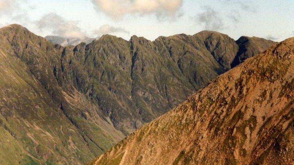 Robin Garton: Memorial to be held for missing hillwalker - BBC News