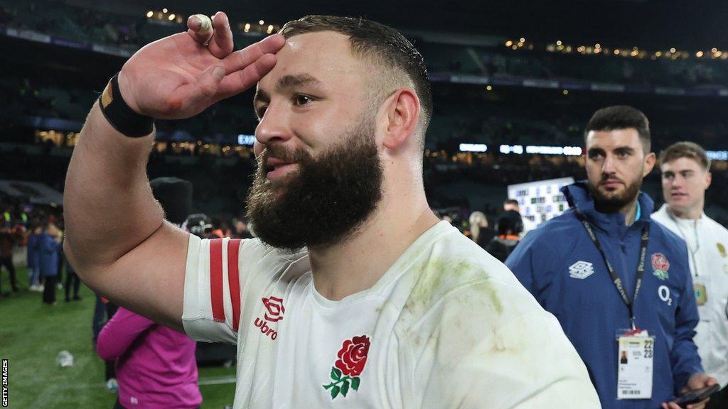Eddie Jones: England boss praises 'finishers' after dramatic 25-25 draw ...