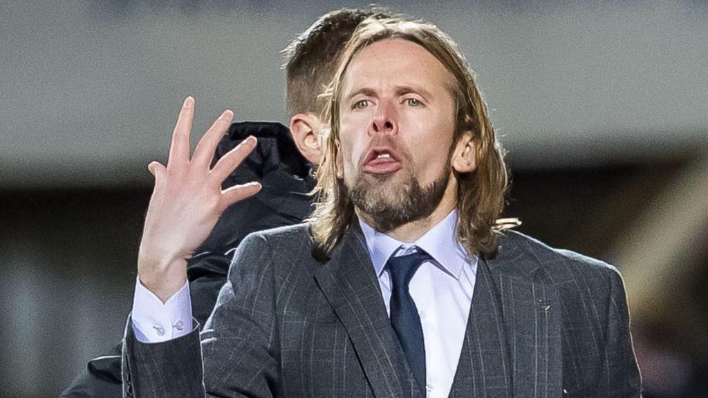 Austin MacPhee says Hearts 'form will turn under new manager' - BBC Sport