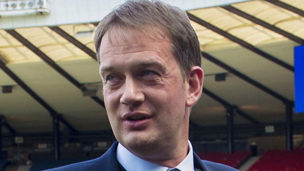 Chief executive Ian Maxwell denies Scottish FA 'failed children' - BBC ...