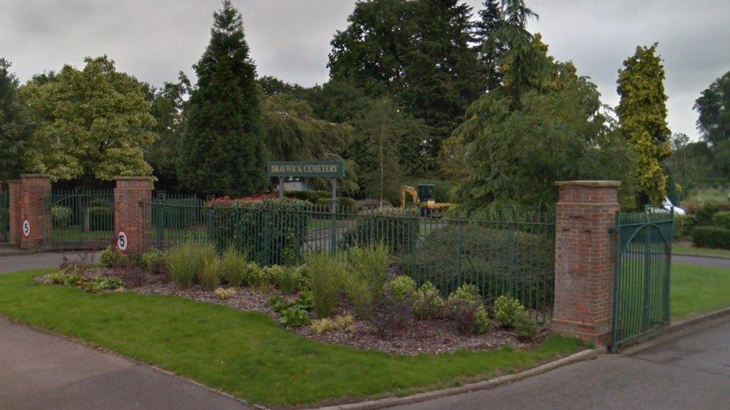 Maidenhead cemetery death driver sentenced - BBC News