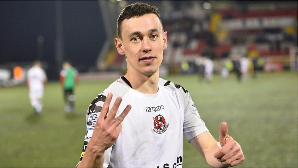 Heatley hat-trick as Crusaders rout Reds - BBC Sport