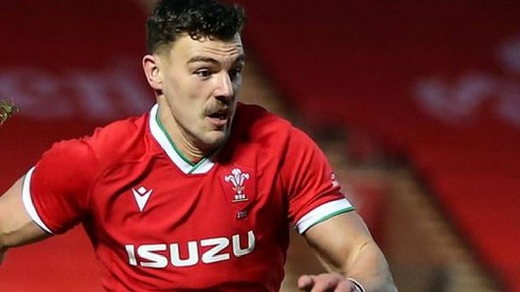 Johnny Williams says Wales fans need to be patient as they build for ...