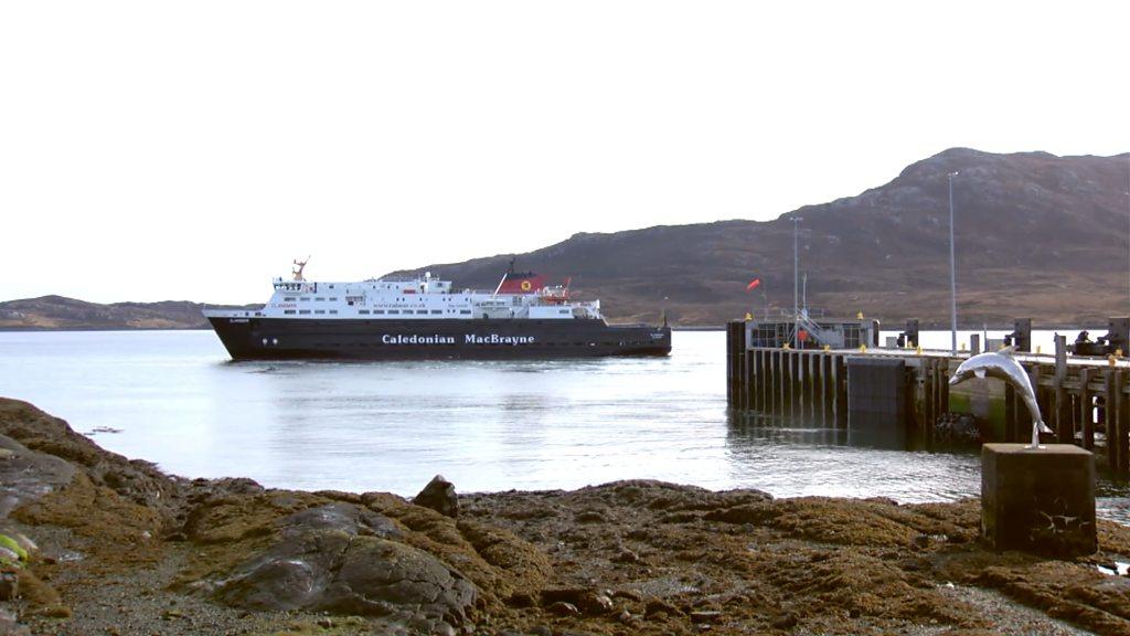 Tuilleadh leasachaidh san amharc aig Cidhe Loch nam Madadh ...