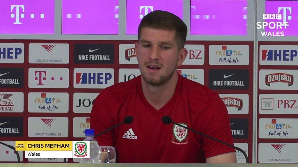 Daniel James: Chris Mepham backs winger to make big impact - BBC Sport