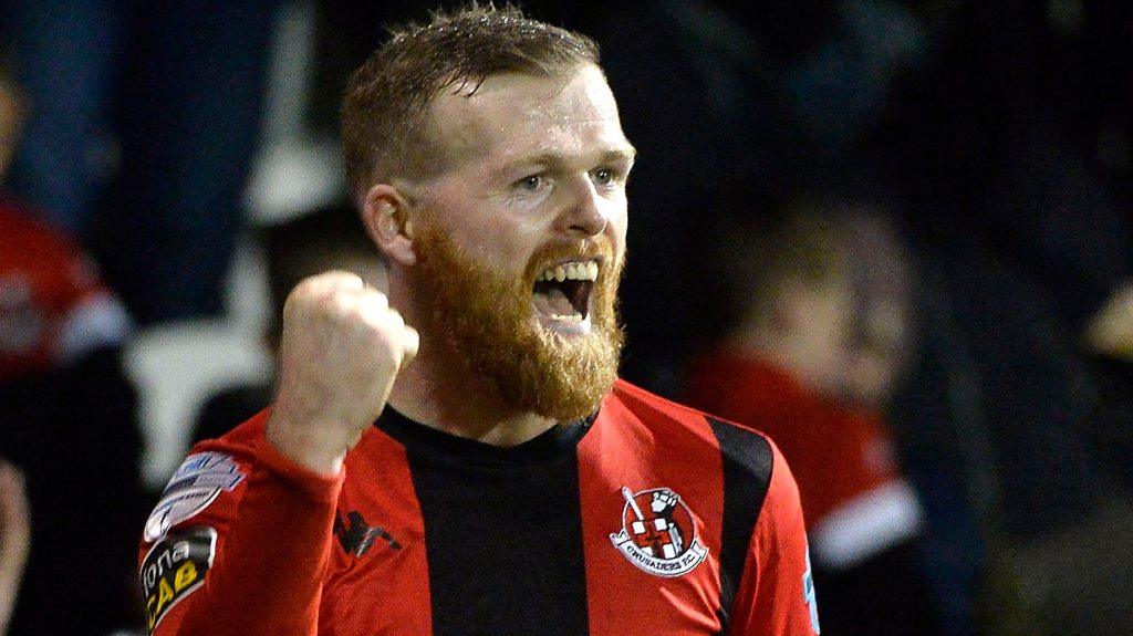 Crusaders up to fourth with win over Warrenpoint - BBC Sport