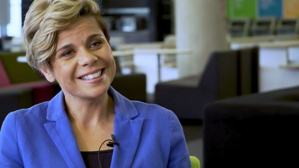 Sue Smith speaks ahead of the women's FA Cup final - BBC Newsround