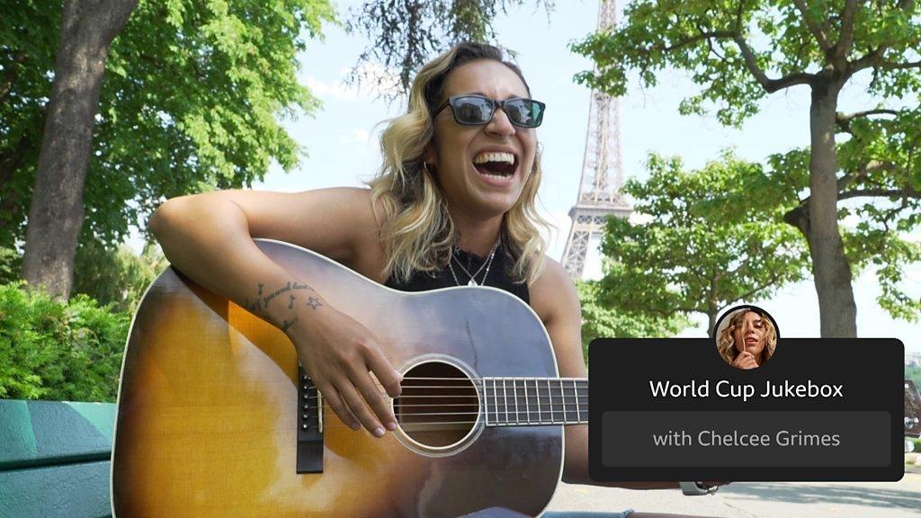 Chelcee Grimes performs songs by Dua Lipa and Blackpink while in Paris ...