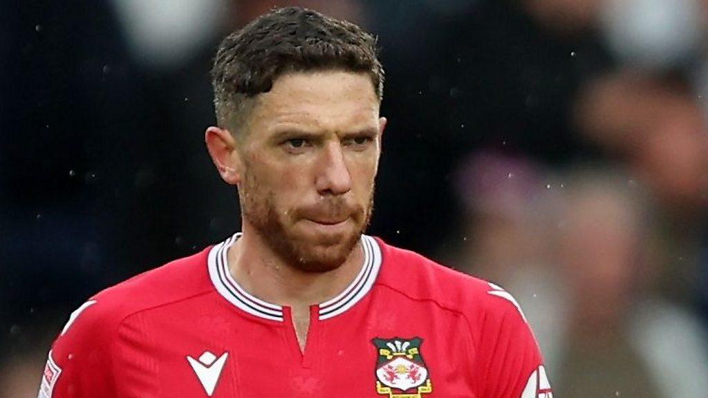 Ben Tozer: Wrexham defender makes cancer check plea after father's ...