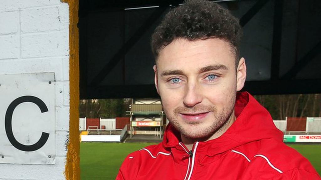 Striker Mark Quigley 'excited' by Brandywell move - BBC Sport