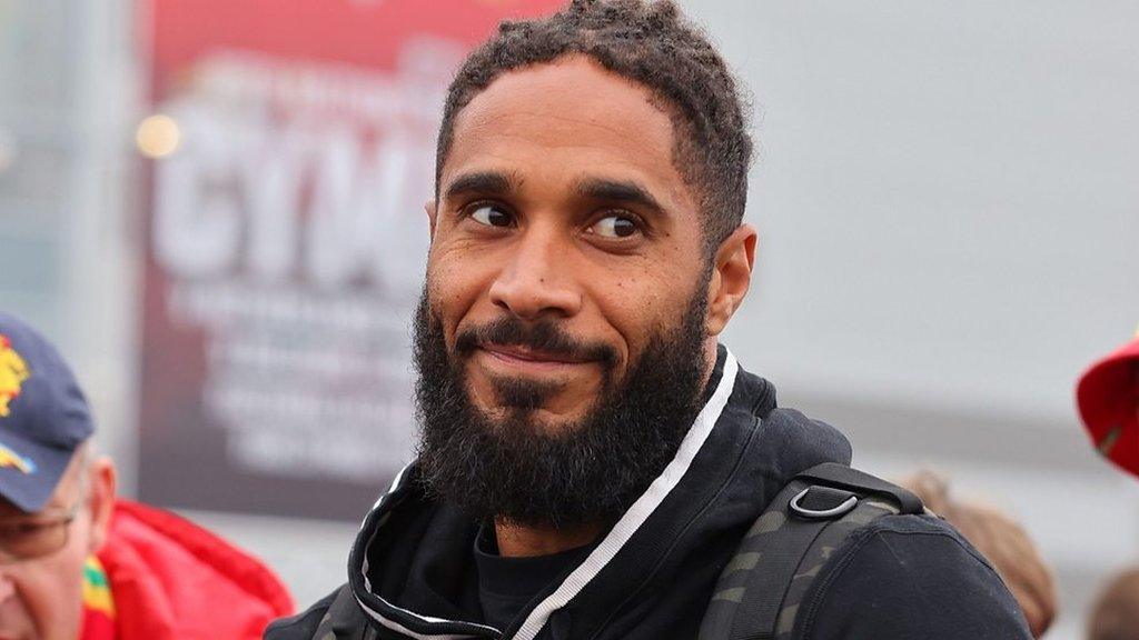 Robert Page 'the top candidate for the Wales job' - Ashley Williams ...