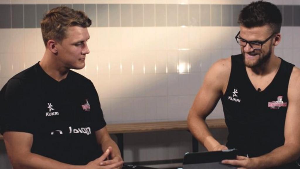 Leigh Centurions players review their Wakefield win - BBC Sport