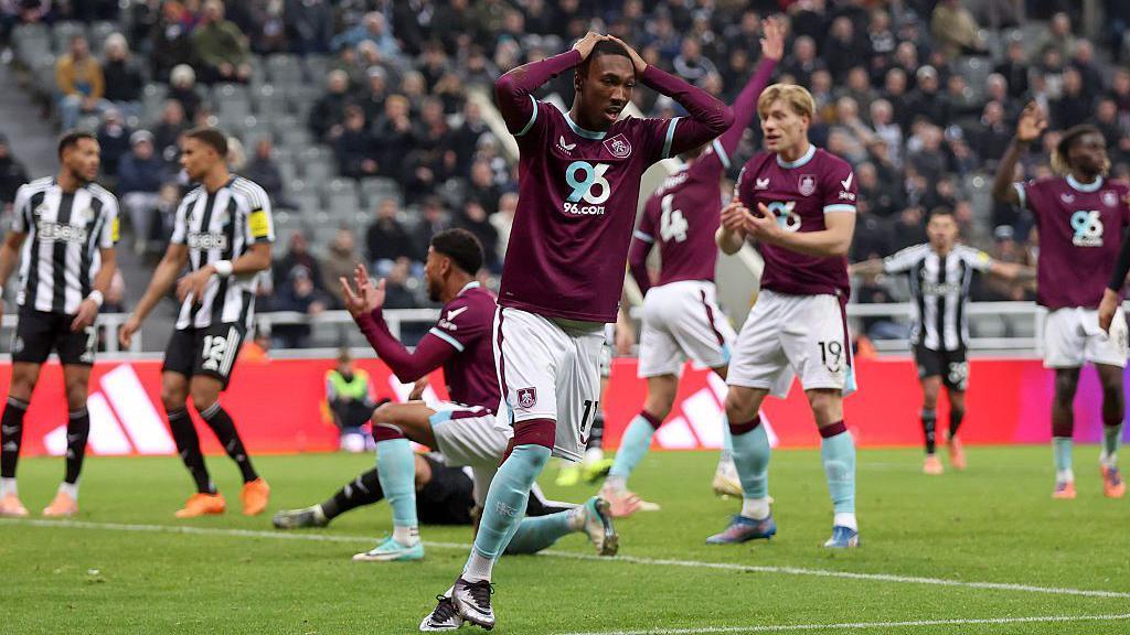 Burnley analysis: 'A huge missed opportunity' at Newcastle - BBC Sport