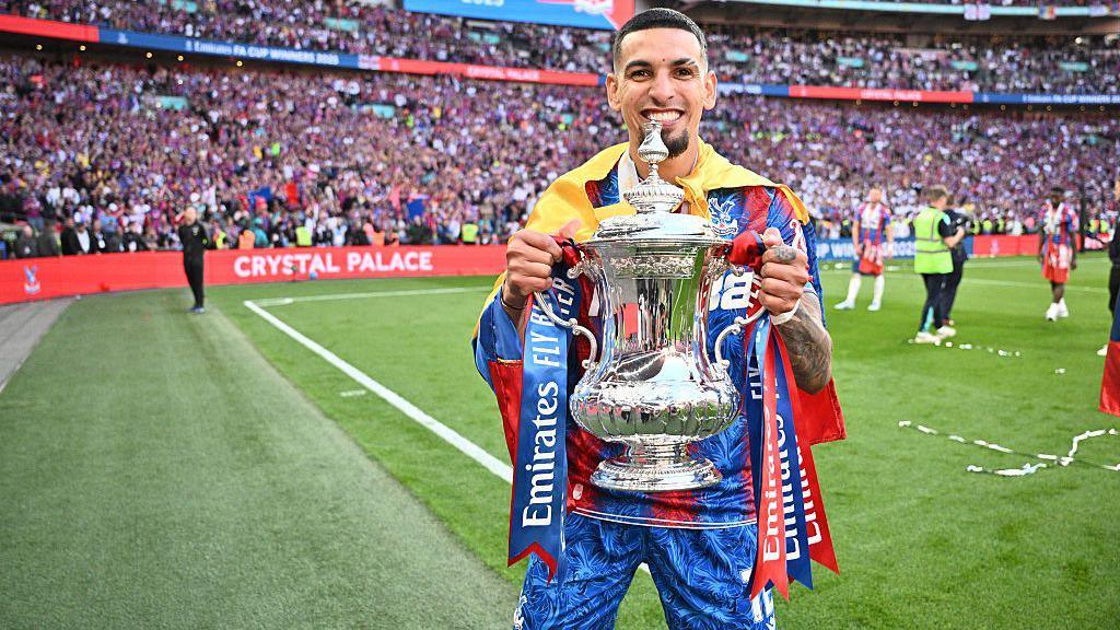 Crystal Palace player of the season: You chose Daniel Munoz - BBC Sport